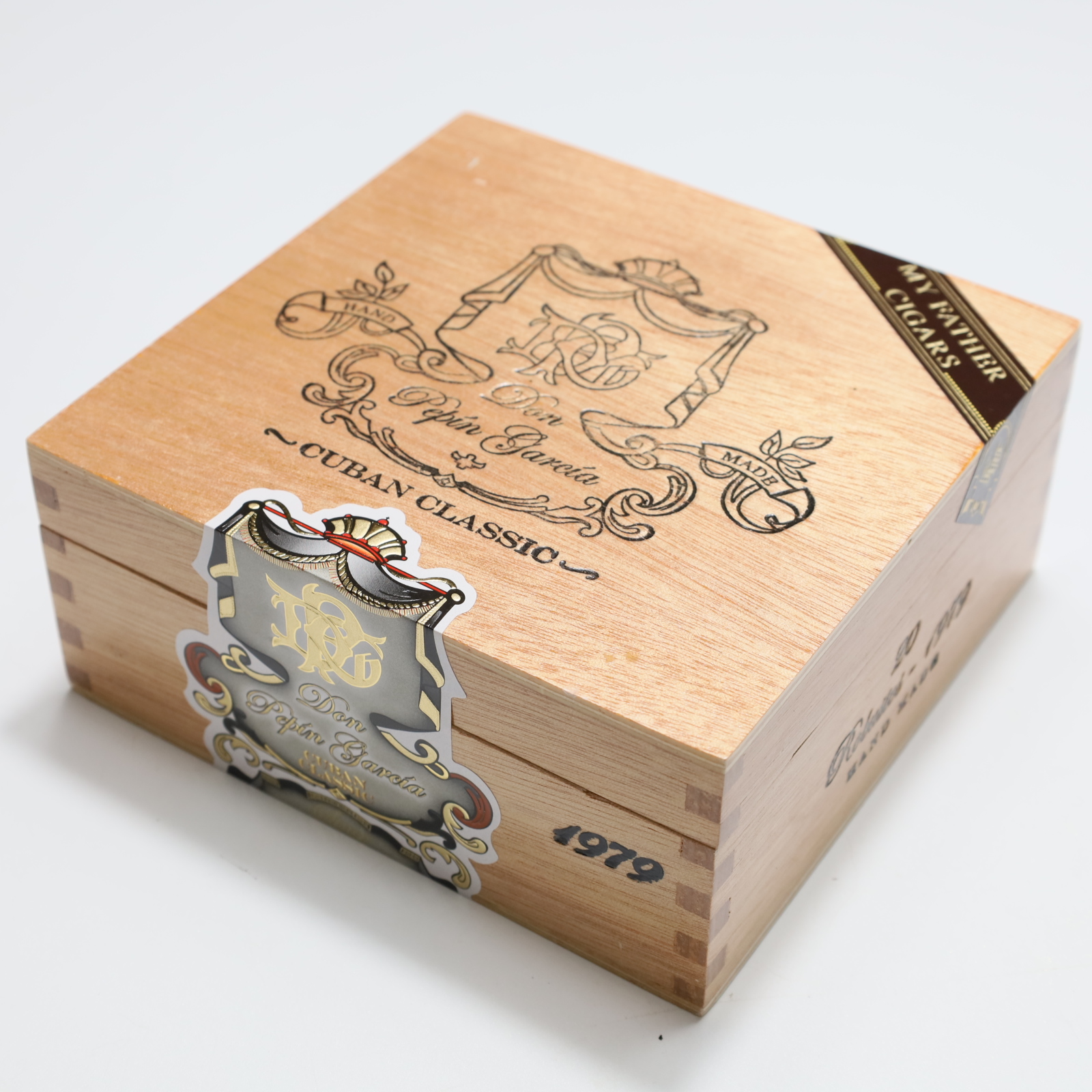 Don Pepin Garcia Cuban Classic Black Robusto 1979,Don Pepin Garcia ...